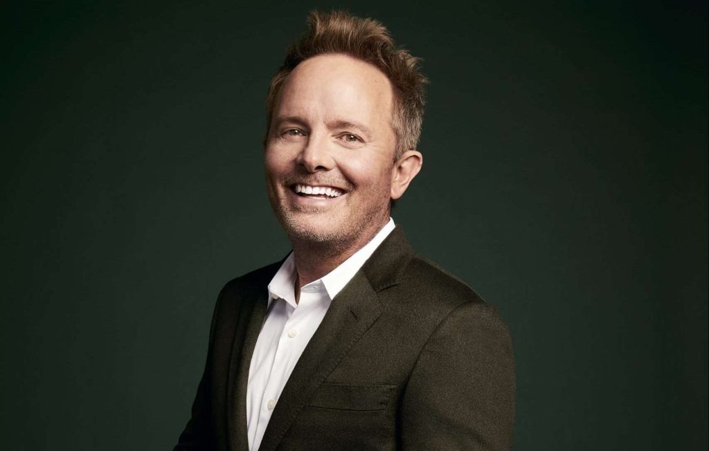 Chris Tomlin Performs At FOX News Media’s ‘All-American Christmas Tree ...